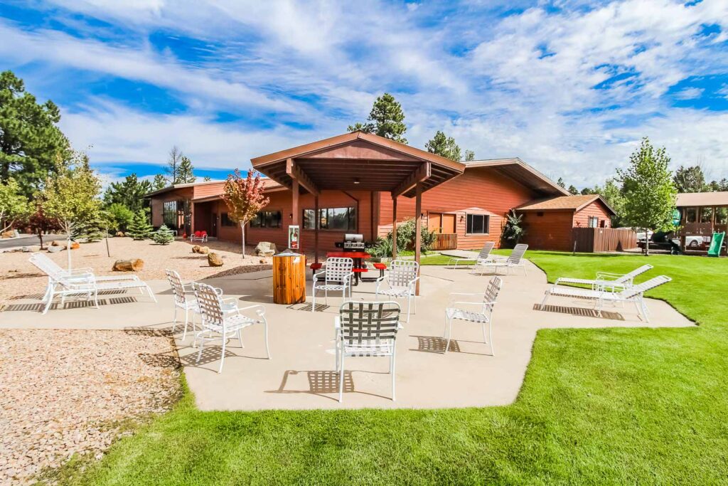 Welcome to the Roundhouse Resort & Spa in Pinetop, Arizona